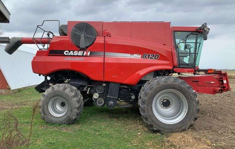 2012 Case 8120 4x4 Combine, (1935 Engine Hours, 1385 Separator Hours ...