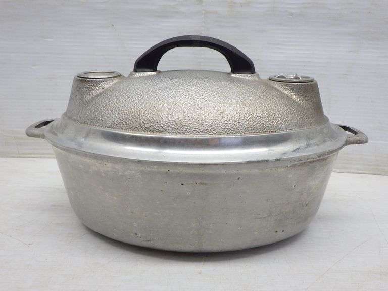 Economy Healthware older cast aluminum roaster, has gauge, vent, and ...