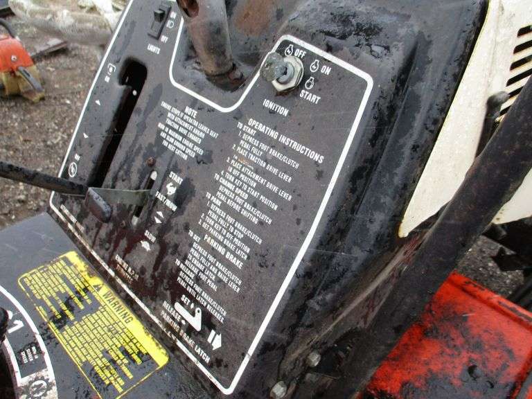 Gilson lawn tractor, model 52113C, serial: 6296E1, 38", used - Albrecht ...