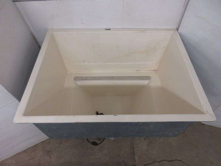 Slipmaster/Good Kiln pouring room equipment, large vent hood, Model No ...