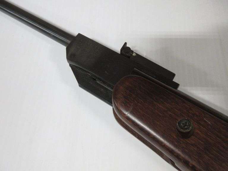Beeman GS950 air rifle, some rust on barrel - Albrecht Auction Service