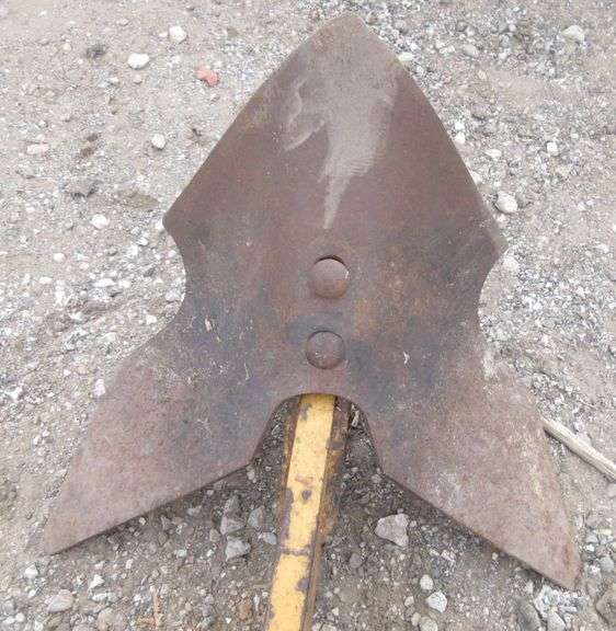 King Kutter 3-point subsoiler/trencher, used - Albrecht Auction Service