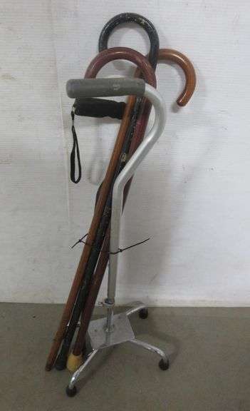 (5) Older canes: 3- Wood, and 2- Aluminum, one with four feet, all work ...