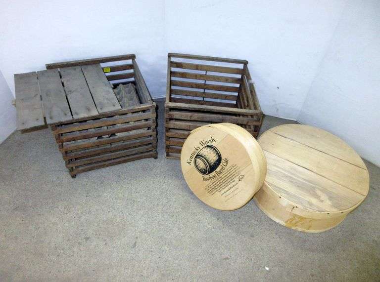 Egg crate components, and cheese boxes - Albrecht Auction Service
