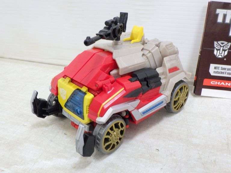 Transformers Fall of Cybertron Voyager Blaster with mini cons, includes ...