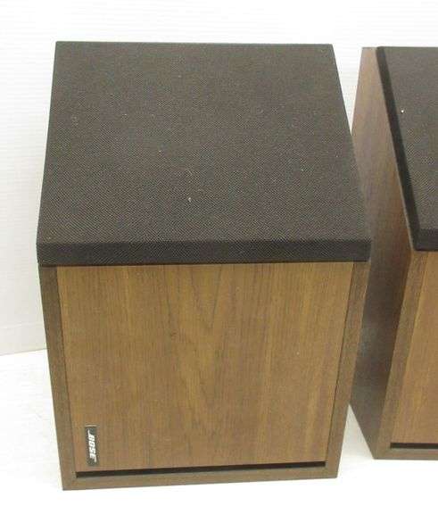 Set of (2) Older Bose speakers, 14"W, works great, wood grain peeling ...