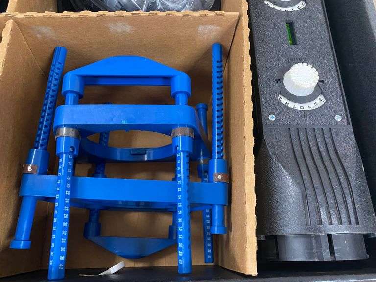 Hoppy headlight aimer kit - Albrecht Auction Service