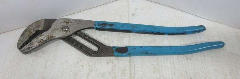 (3) Channel lock pliers - Albrecht Auction Service