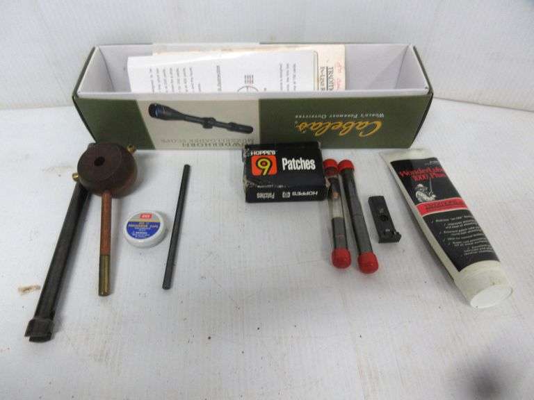 Muzzleloader in line rifle loading equipment, includes: Caps, patches ...