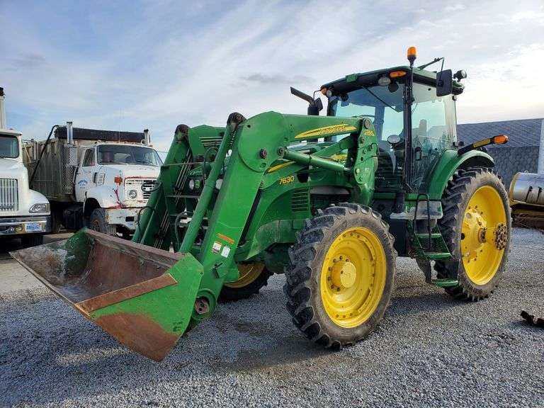 2010 John Deere 7630 Tractor w/ JD 746 Loader with 8' Bucket, (3,212 ...