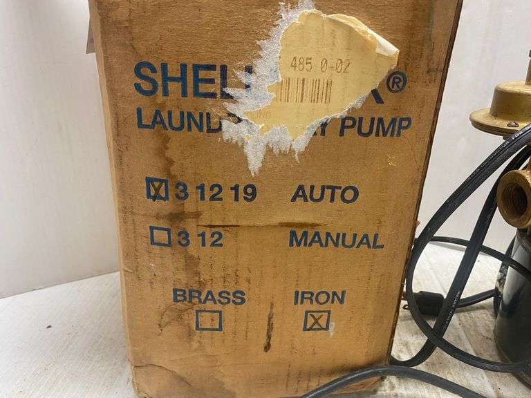Shellback laundry pump, works - Albrecht Auction Service