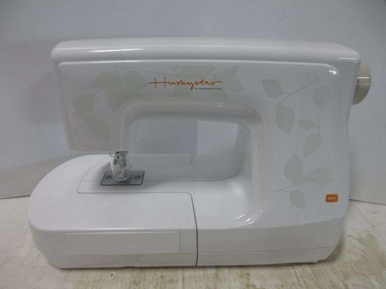 Husqvarna Viking ER10 felting and embellishing machine, 17" x 11 ...