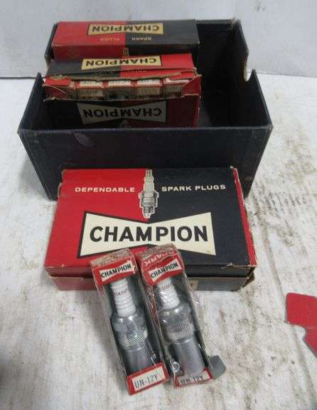 (30) Champion spark plugs, includes: (2) Un-12Y, and J10-Y, NOS, ten ...