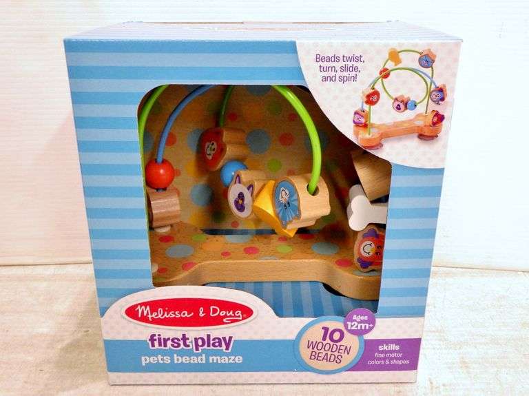 Melissa and Doug pet bead maze, new - Albrecht Auction Service