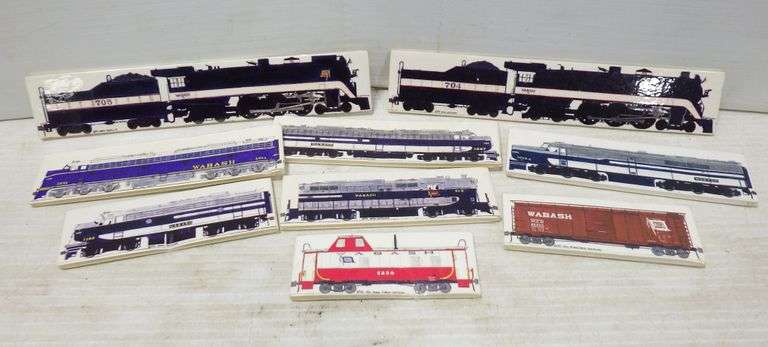 Wabash train refrigerator magnets, up to 8" - Albrecht Auction Service