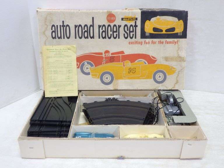 Older Sears auto road racer set, Marx labels, one driver missing head ...