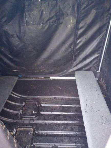 Shappell Bay Runner two-man fishing shanty by Eagle Claw, 43" x 60" and ...