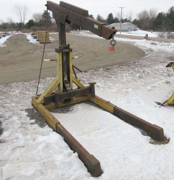 Heavy Duty 7-Ton Capacity Cherry Picker - Albrecht Auction Service