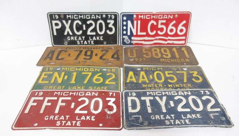 (8) Vintage Michigan license plates, include: 1937, 1947, 1967, 1968 ...