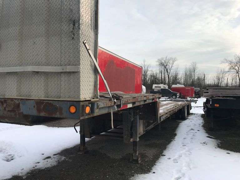 1982 Fontaine Drop Deck Trailer With Beaver Tail And Ramps Air Ride