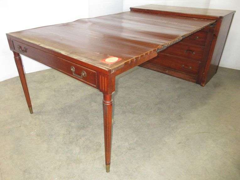 Saginaw Furniture Shops Chicago, IL "expandomatic" table, closed it ...