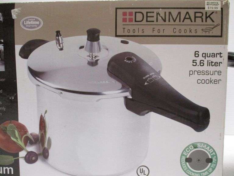Six-quart Denmark pressure cooker in original box - Albrecht Auction ...