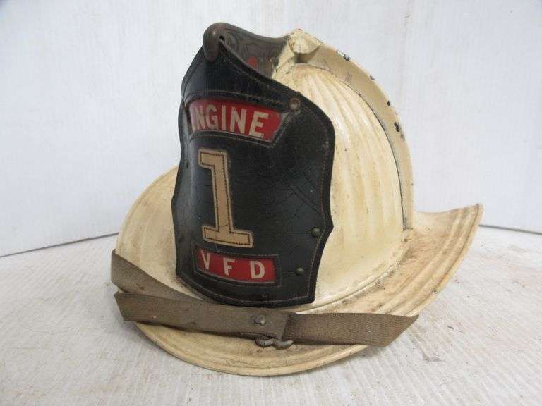 Antique fireman's hat, Engine 1 VFD, has wear - Albrecht Auction Service