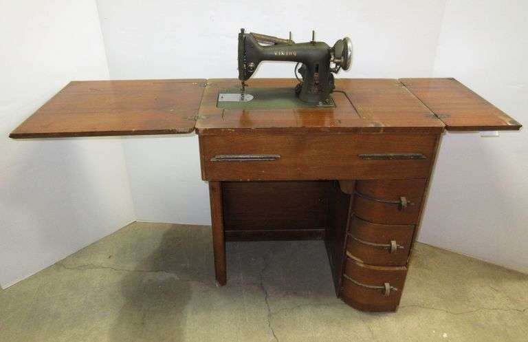 Antique Westinghouse Sewing Machine - Albrecht Auction Service