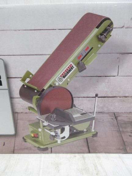 Central machinery belt sander, 4” x 36”; Disc sander, 6”; Cast aluminum ...