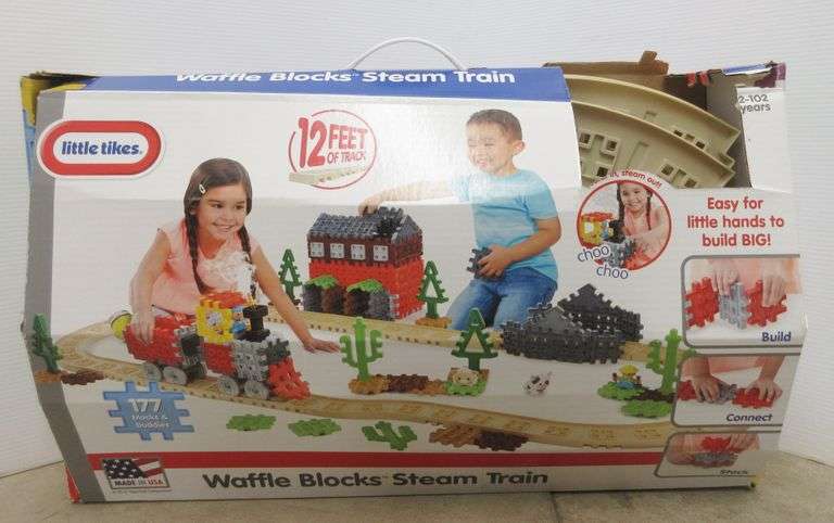 Little Tikes Waffle Block Steam Train - Albrecht Auction Service