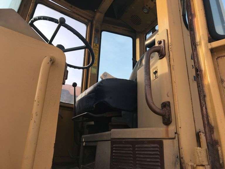 Ford A-64 Wheel Loader - Albrecht Auction Service