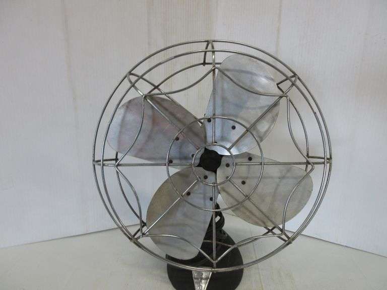 Eskimo small metal fan - Albrecht Auction Service