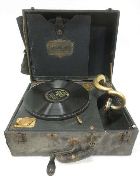 Brunswick PanaTrope Record Player - Albrecht Auction Service