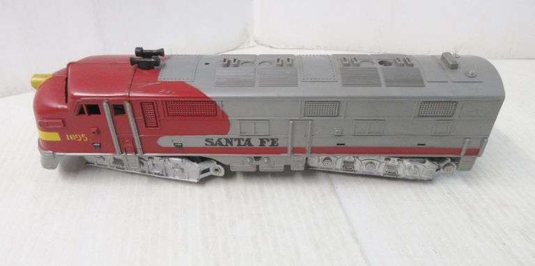 Older Marx Santa Fe’ Diesel locomotive 1095 A-Unit (Powered) tested and ...