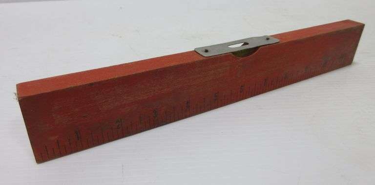 Old Davison Lumber company level and ruler, in one piece, wood- 12” x 1 ...