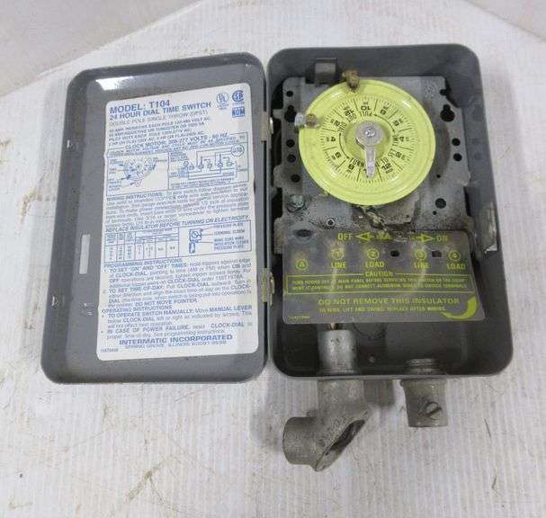 24-hour dial time double pole single throw model no T104 - Albrecht ...