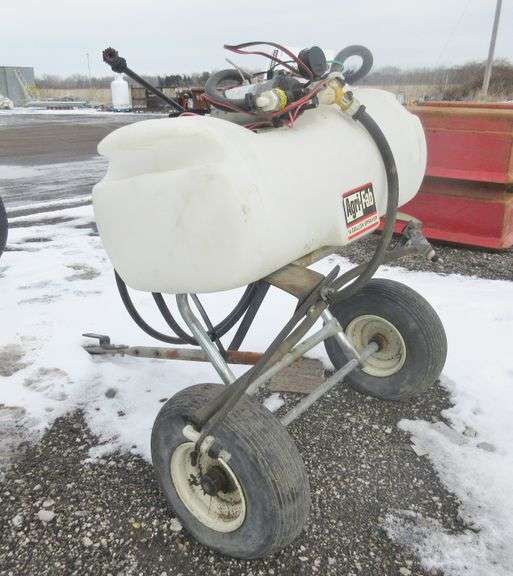 Agri-Fab 14-gallon sprayer, pull-behind, 36"W, used - Albrecht Auction ...