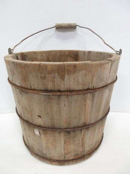 Antique wooden pail, 13"Dia x 12"H, has wear - Albrecht Auction Service