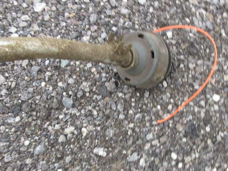 Homelite gas powered weed whip, works - Albrecht Auction Service