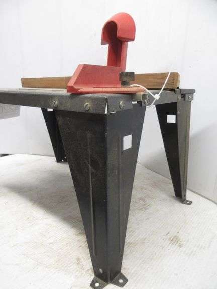 AmerSaw router/saber saw table - Albrecht Auction Service