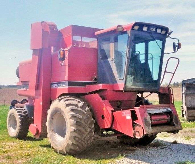 1989 Case IH 1660 Combine, (6500 Hours), Put a New Feeder Drum and ...