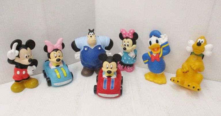 (7) Plastic Disney characters, includes: Mickey and Minnie, Mickey and ...