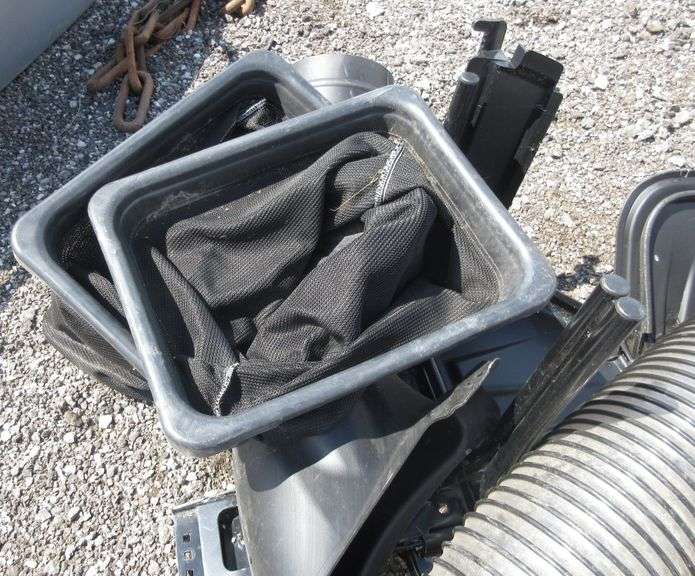 Like new MTD bagger system for lawn tractor mower, model no ...