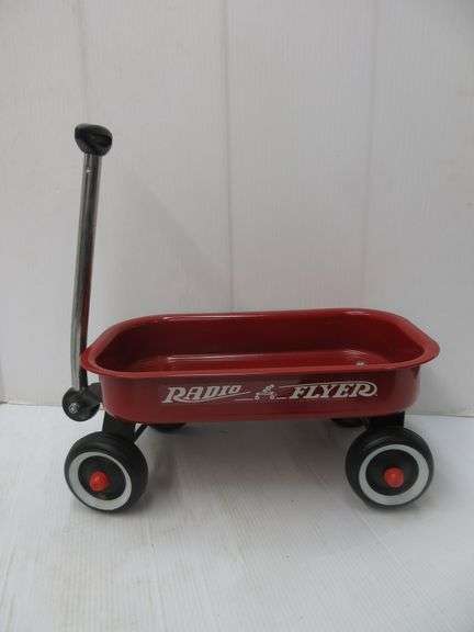 Small Radio Flyer wagon and wheelbarrow, up to 14"L, in great condition ...