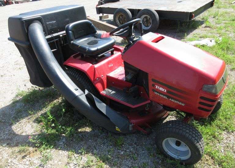 Toro riding mower with bagger, runs and mows, 38" cut - Albrecht ...