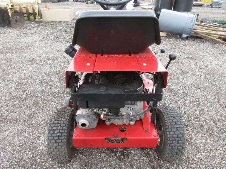 Toro wheel horse, model 70041, 25" Deck, runs good, needs battery ...