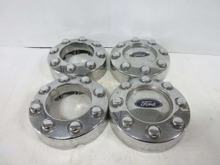 (4) Chrome Ford F250 hub caps - Albrecht Auction Service