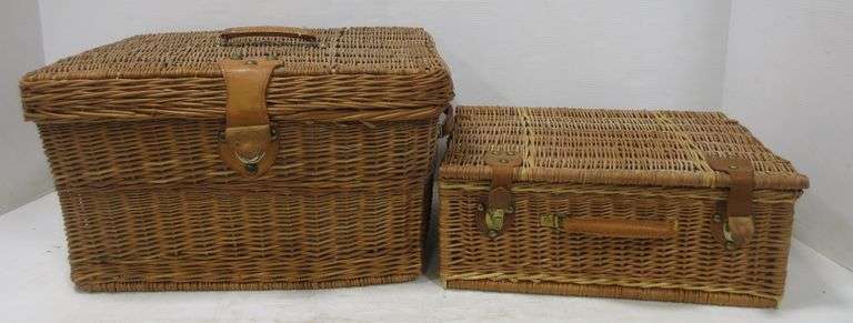 (2) Vintage 1960s picnic baskets with leather straps, 18"W, and 22"W ...