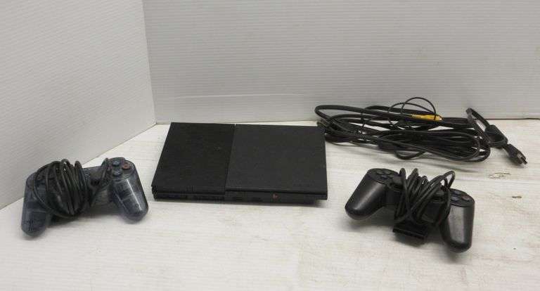 Old Playstation 2 system - Albrecht Auction Service