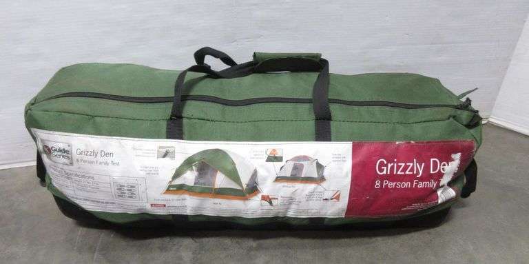 Grizzly Den eight-person tent, 12' x 10', good - Albrecht Auction Service